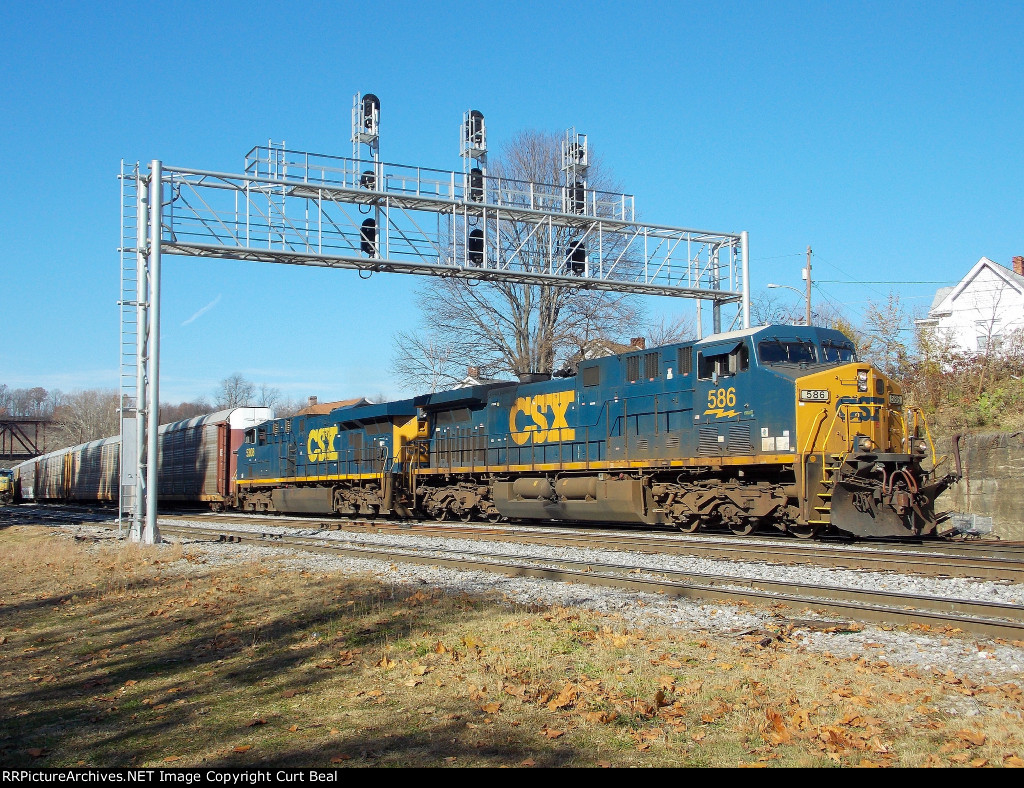 CSX 586 and 5308